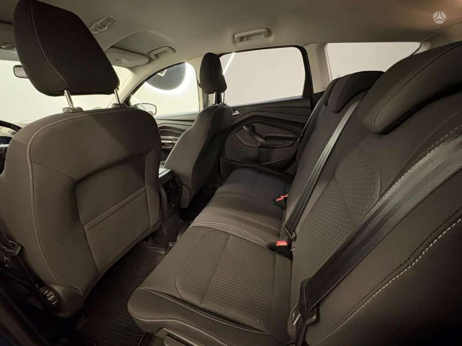 Blue Ford Kuga 2019 in Marijampole, with an engine capacity of 2.00 L and mileage of 122 thousand km for 10850 €, photo 23 on AUTOMOTO.COM.LV