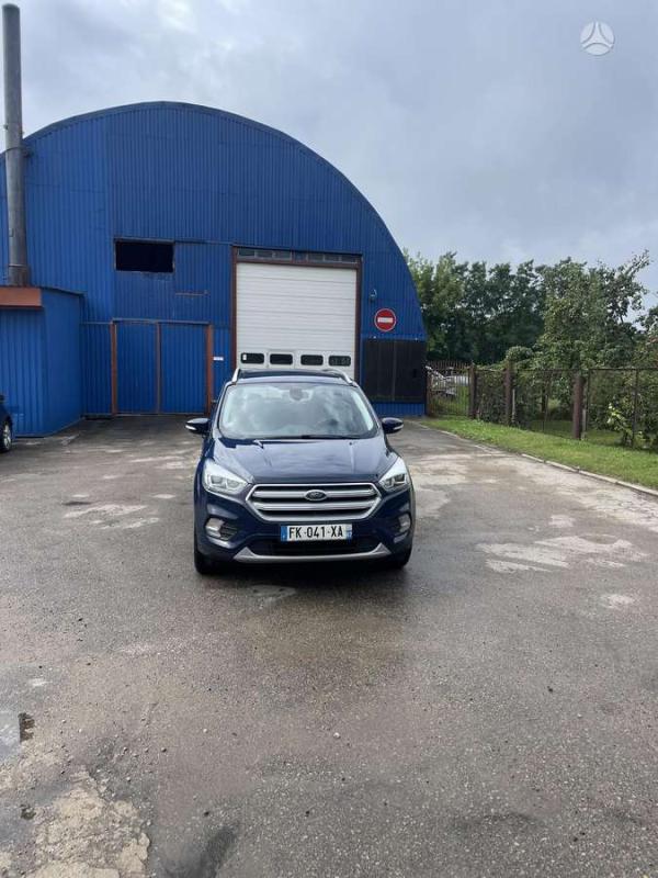 Blue Ford Kuga 2019 in Prienai, with an engine capacity of 1.50 L and mileage of 168 thousand km for 7200 €, photo 3 on AUTOMOTO.COM.LV