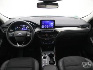 Blue Ford Kuga 2020 in Vilnius, with an engine capacity of 2.50 L and mileage of 157 thousand km for 17499 €, photo 3 on AUTOMOTO.COM.LV