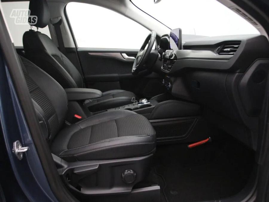 Blue Ford Kuga 2020 in Vilnius, with an engine capacity of 2.50 L and mileage of 157 thousand km for 17499 €, photo 15 on AUTOMOTO.COM.LV