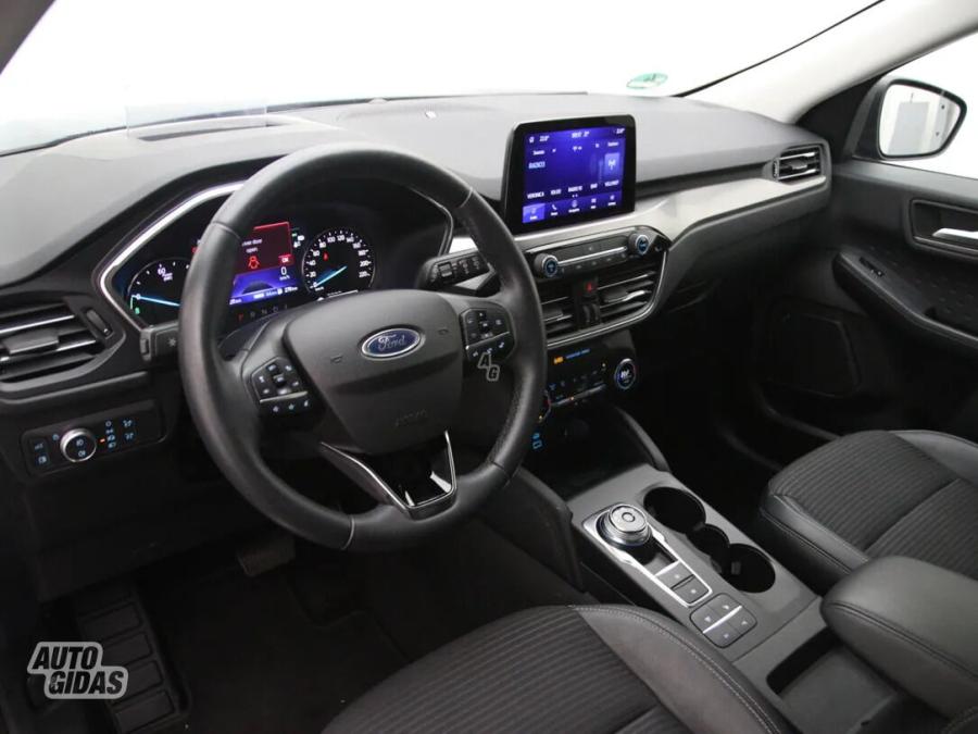 Blue Ford Kuga 2020 in Vilnius, with an engine capacity of 2.50 L and mileage of 157 thousand km for 17499 €, photo 17 on AUTOMOTO.COM.LV