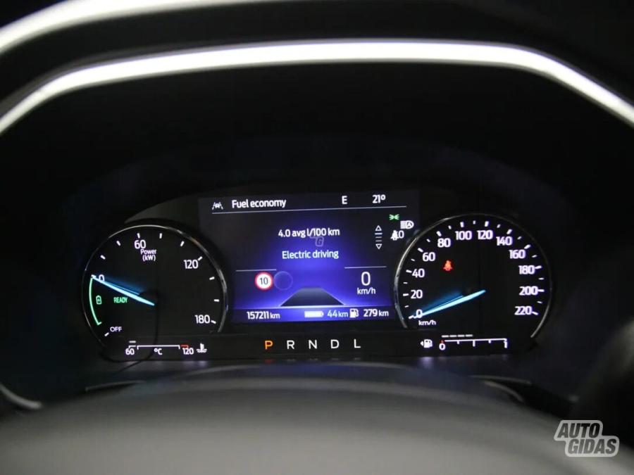 Blue Ford Kuga 2020 in Vilnius, with an engine capacity of 2.50 L and mileage of 157 thousand km for 17499 €, photo 20 on AUTOMOTO.COM.LV