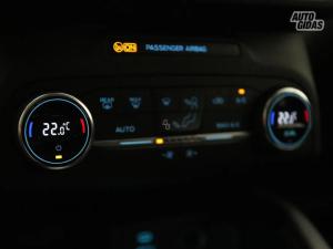 Blue Ford Kuga 2020 in Vilnius, with an engine capacity of 2.50 L and mileage of 157 thousand km for 17499 €, photo 21 on AUTOMOTO.COM.LV