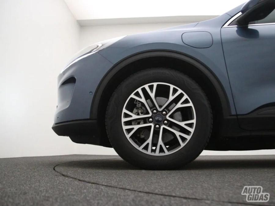 Blue Ford Kuga 2020 in Vilnius, with an engine capacity of 2.50 L and mileage of 157 thousand km for 17499 €, photo 29 on AUTOMOTO.COM.LV
