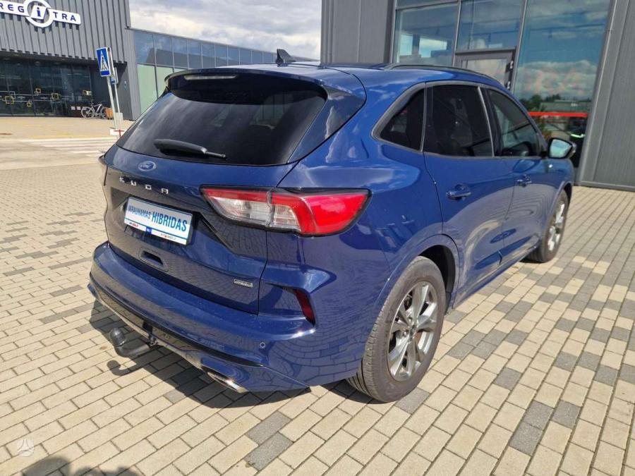 Blue Ford Kuga 2020 in Siauliai, with an engine capacity of 2.50 L and mileage of 240 thousand km for 14900 €, photo 5 on AUTOMOTO.COM.LV