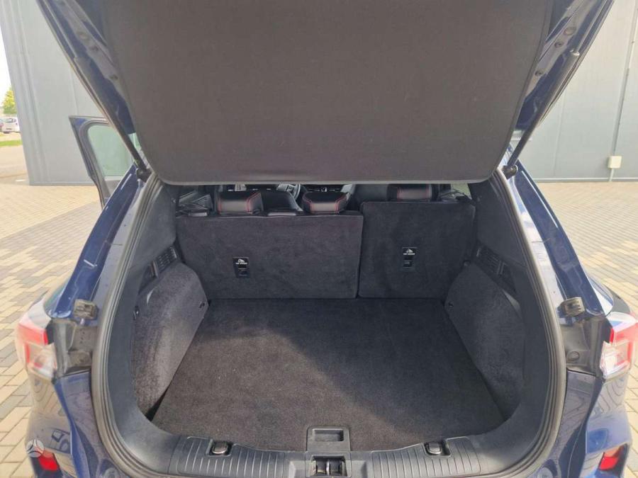Blue Ford Kuga 2020 in Siauliai, with an engine capacity of 2.50 L and mileage of 240 thousand km for 14900 €, photo 24 on AUTOMOTO.COM.LV