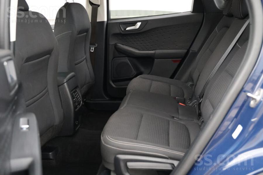 Zils Ford Kuga 2020 Tukums, ar dzinēja tilpumu 2.00 L un nobraukumu 138 tūkst. km par 13500 €, foto 11 vietnē AUTOMOTO.COM.LV
