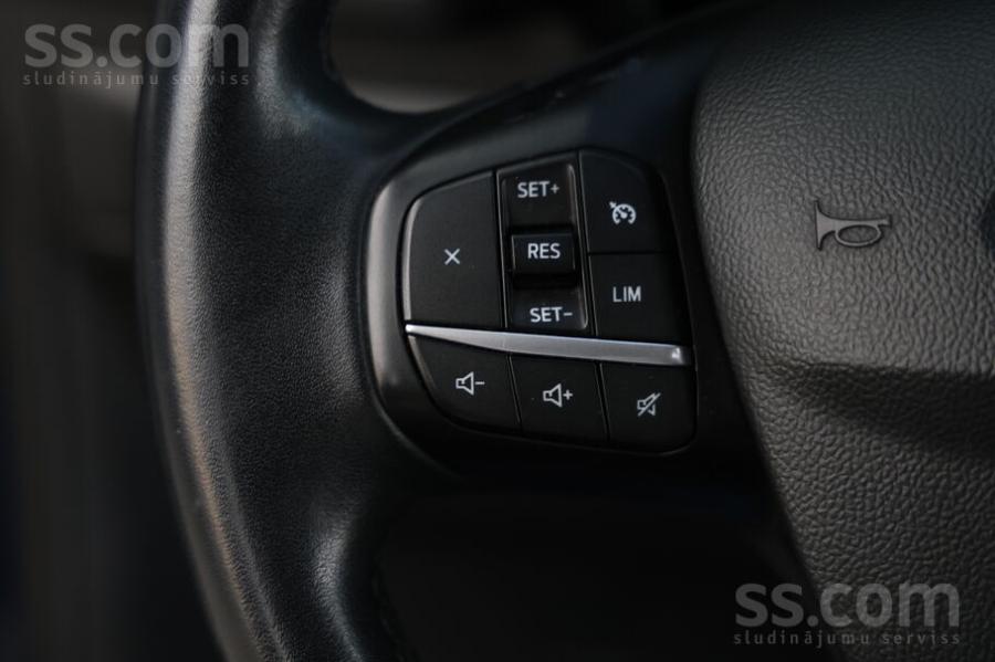 Zils Ford Kuga 2020 Tukums, ar dzinēja tilpumu 2.00 L un nobraukumu 138 tūkst. km par 13500 €, foto 17 vietnē AUTOMOTO.COM.LV