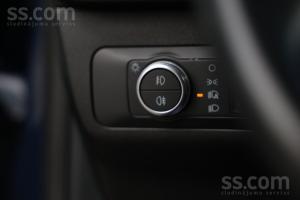 Zils Ford Kuga 2020 Tukums, ar dzinēja tilpumu 2.00 L un nobraukumu 138 tūkst. km par 13500 €, foto 18 vietnē AUTOMOTO.COM.LV