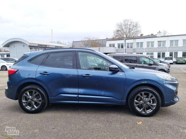 Blue Ford Kuga 2021 in Kaunas, with an engine capacity of 2.50 L and mileage of 54 thousand km for 28559 €, photo 5 on AUTOMOTO.COM.LV