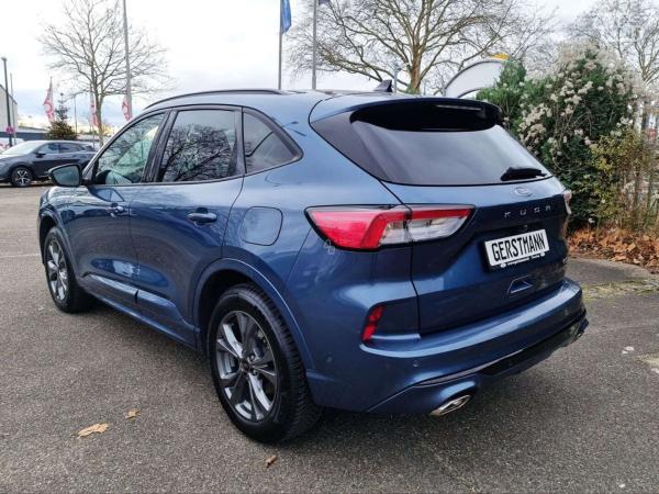 Blue Ford Kuga 2021 in Kaunas, with an engine capacity of 2.50 L and mileage of 54 thousand km for 28559 €, photo 7 on AUTOMOTO.COM.LV