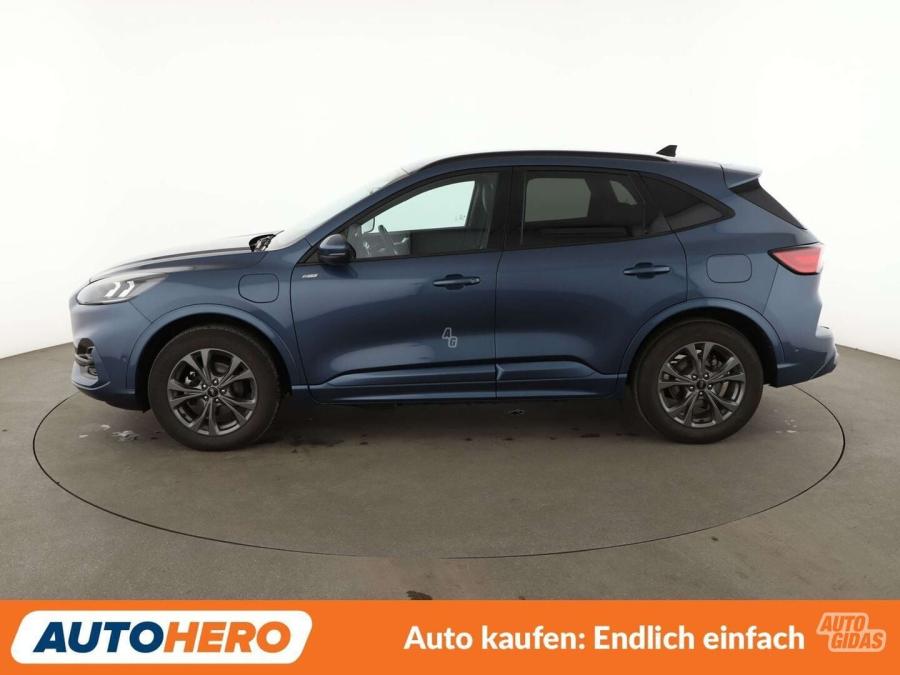 Blue Ford Kuga 2021 in Kaunas, with an engine capacity of 2.50 L and mileage of 47 thousand km for 28570 €, photo 3 on AUTOMOTO.COM.LV