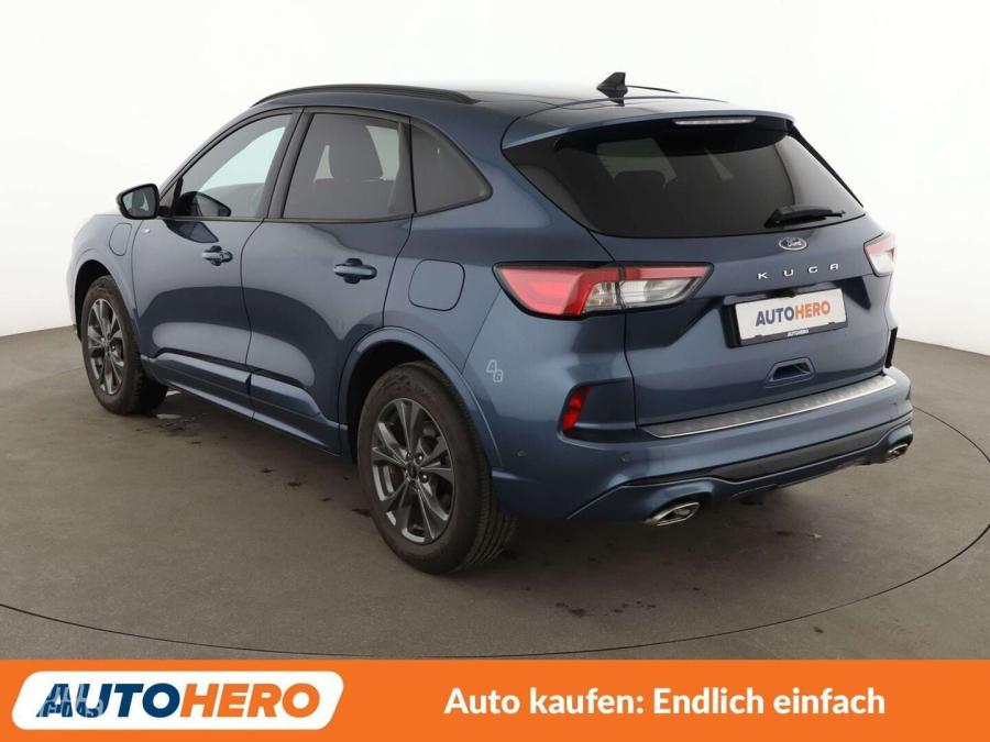 Blue Ford Kuga 2021 in Kaunas, with an engine capacity of 2.50 L and mileage of 47 thousand km for 28570 €, photo 4 on AUTOMOTO.COM.LV