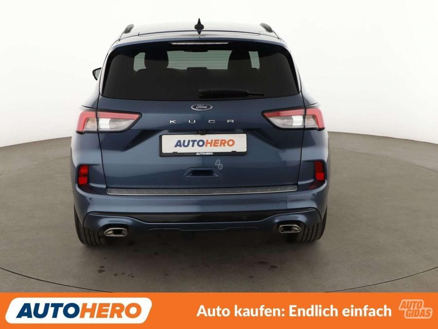 Blue Ford Kuga 2021 in Kaunas, with an engine capacity of 2.50 L and mileage of 47 thousand km for 28570 €, photo 5 on AUTOMOTO.COM.LV