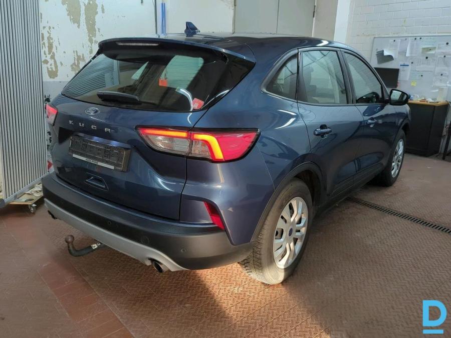 Blue Ford Kuga 2021 in Ventspils, with an engine capacity of 1.50 L and mileage of 166 thousand km for 13900 €, photo 2 on AUTOMOTO.COM.LV