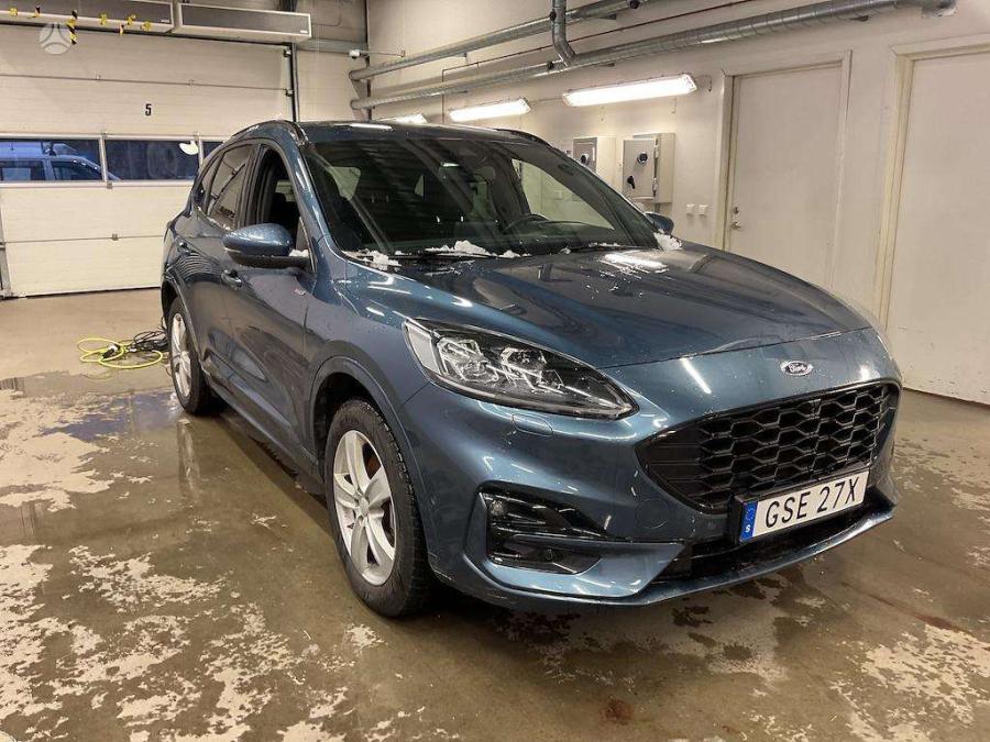 Blue Ford Kuga 2021 in Vilnius, with an engine capacity of 2.49 L and mileage of 65 thousand km for 21350 €, photo 2 on AUTOMOTO.COM.LV