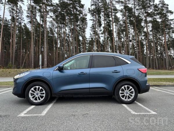 Zils Ford Kuga 2021 Rīga, ar dzinēja tilpumu 2.50 L un nobraukumu 101 tūkst. km par 19600 €, foto 2 vietnē AUTOMOTO.COM.LV