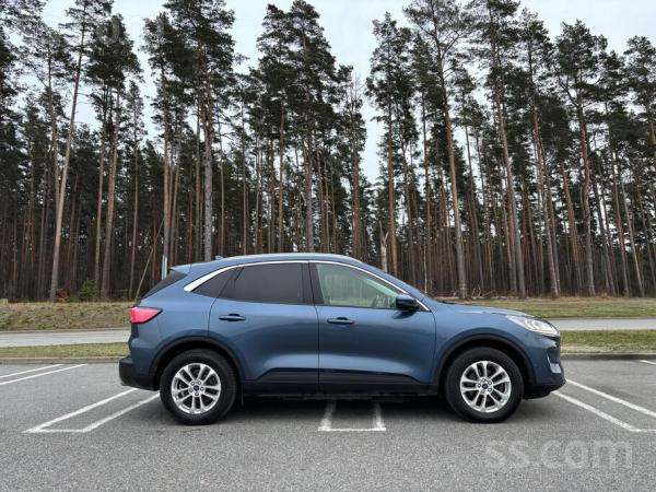 Zils Ford Kuga 2021 Rīga, ar dzinēja tilpumu 2.50 L un nobraukumu 101 tūkst. km par 19600 €, foto 5 vietnē AUTOMOTO.COM.LV