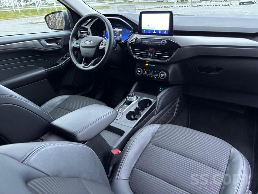 Zils Ford Kuga 2021 Rīga, ar dzinēja tilpumu 2.50 L un nobraukumu 101 tūkst. km par 19600 €, foto 8 vietnē AUTOMOTO.COM.LV