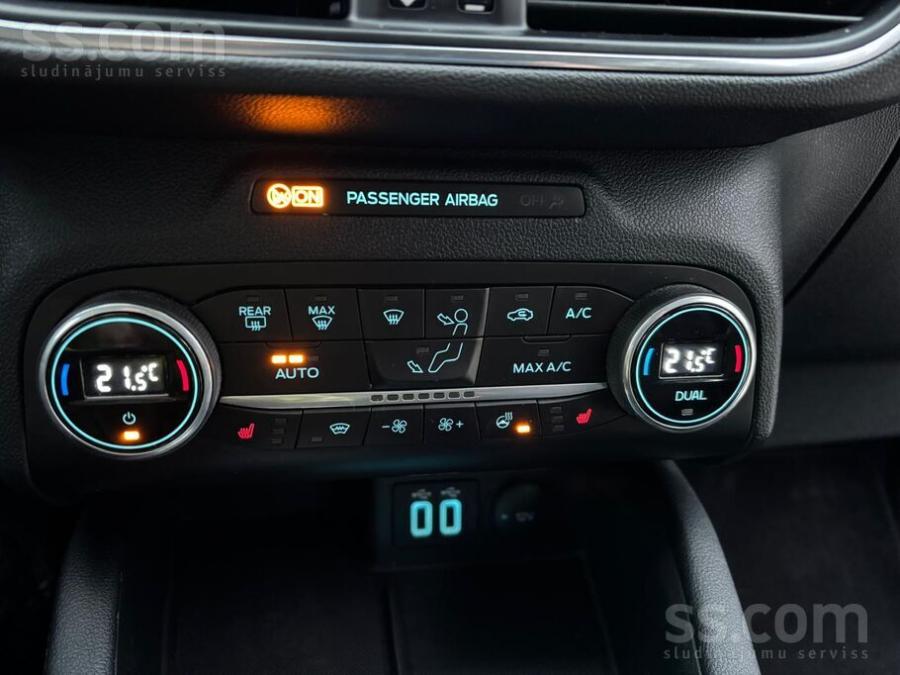 Zils Ford Kuga 2021 Rīga, ar dzinēja tilpumu 2.50 L un nobraukumu 101 tūkst. km par 19600 €, foto 12 vietnē AUTOMOTO.COM.LV