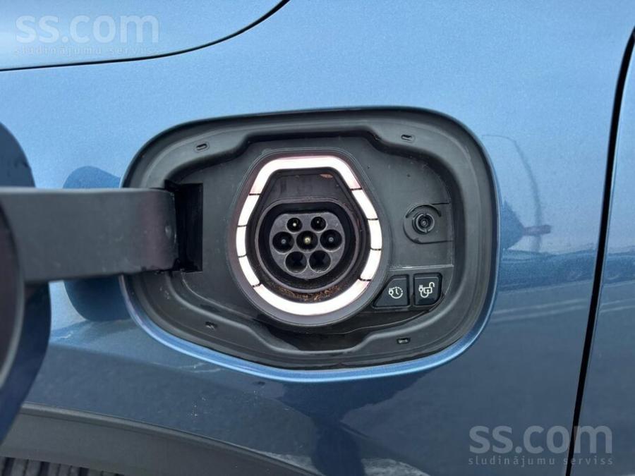 Zils Ford Kuga 2021 Rīga, ar dzinēja tilpumu 2.50 L un nobraukumu 101 tūkst. km par 19600 €, foto 18 vietnē AUTOMOTO.COM.LV