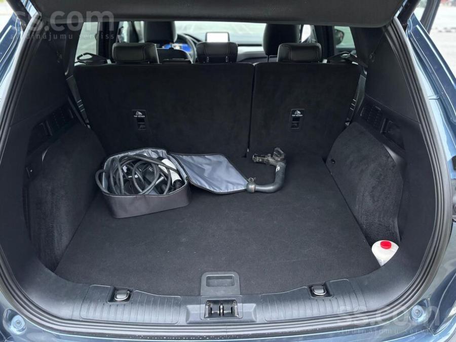 Zils Ford Kuga 2021 Rīga, ar dzinēja tilpumu 2.50 L un nobraukumu 101 tūkst. km par 19600 €, foto 22 vietnē AUTOMOTO.COM.LV