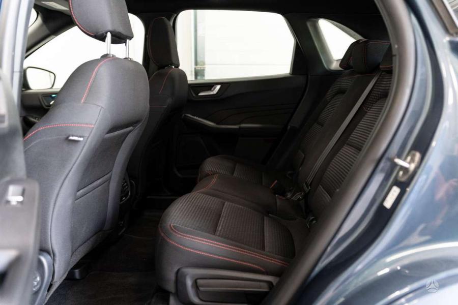 Zils Ford Kuga 2021 Viļņa, ar dzinēja tilpumu 2.49 L un nobraukumu 92 tūkst. km par 22500 €, foto 15 vietnē AUTOMOTO.COM.LV