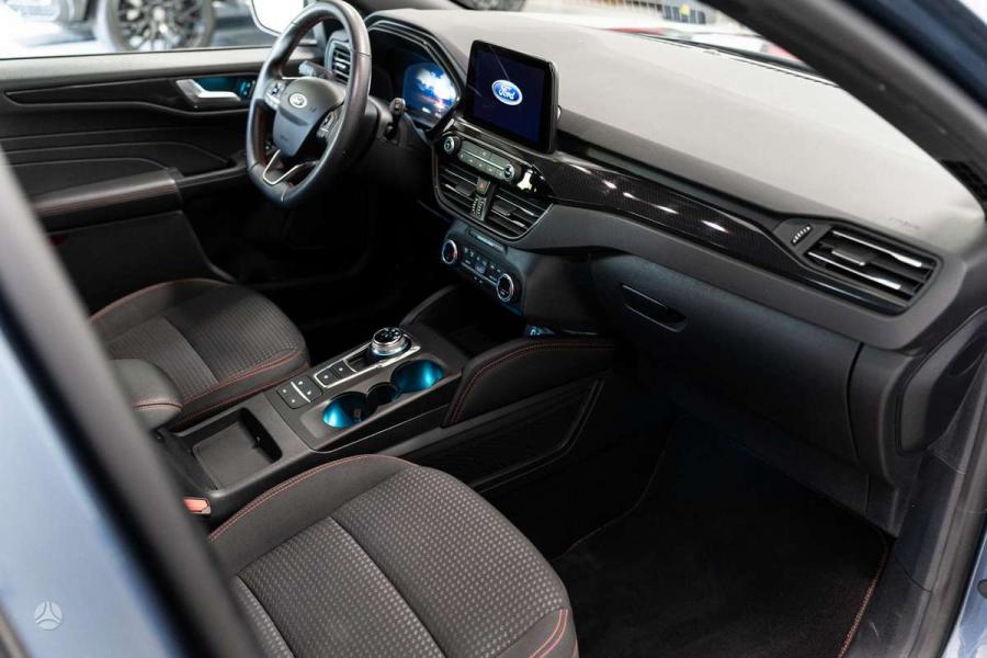 Zils Ford Kuga 2021 Viļņa, ar dzinēja tilpumu 2.49 L un nobraukumu 92 tūkst. km par 22500 €, foto 18 vietnē AUTOMOTO.COM.LV