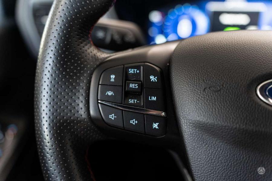 Zils Ford Kuga 2021 Viļņa, ar dzinēja tilpumu 2.49 L un nobraukumu 92 tūkst. km par 22500 €, foto 22 vietnē AUTOMOTO.COM.LV