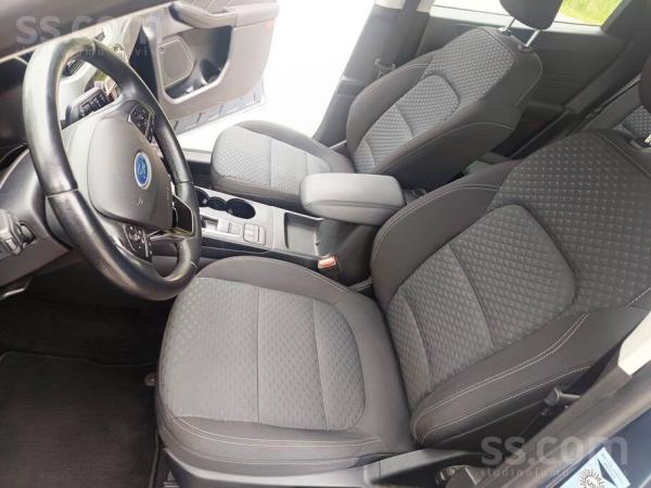 Blue Ford Kuga 2021 in Riga, with an engine capacity of 2.00 L and mileage of 67 thousand km for 16240 €, photo 1 on AUTOMOTO.COM.LV
