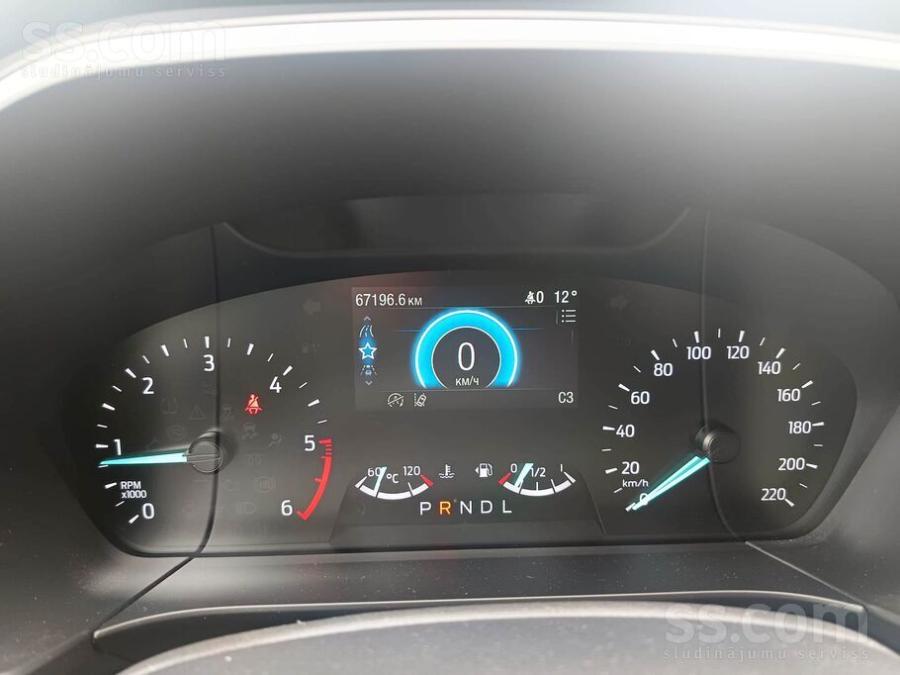 Blue Ford Kuga 2021 in Riga, with an engine capacity of 2.00 L and mileage of 67 thousand km for 16240 €, photo 3 on AUTOMOTO.COM.LV