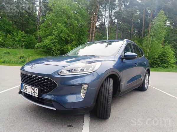 Blue Ford Kuga 2021 in Riga, with an engine capacity of 2.00 L and mileage of 67 thousand km for 16240 €, photo 5 on AUTOMOTO.COM.LV