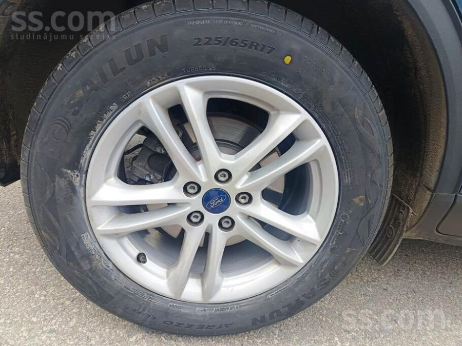 Blue Ford Kuga 2021 in Riga, with an engine capacity of 2.00 L and mileage of 67 thousand km for 16240 €, photo 11 on AUTOMOTO.COM.LV