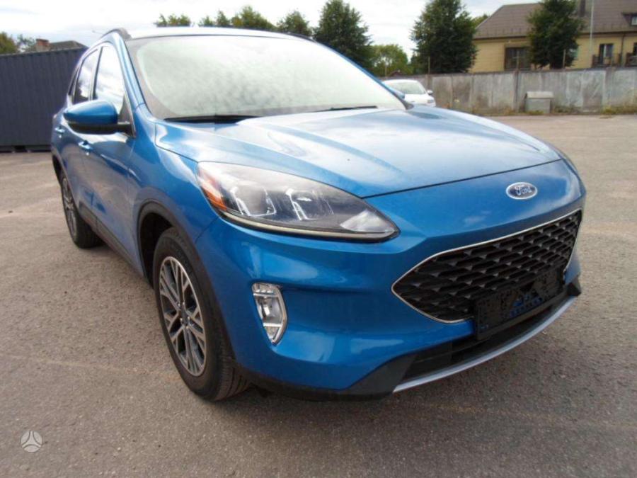 Blue Ford Kuga 2021 in Siauliai, with an engine capacity of 2.00 L and mileage of 65 thousand km for 16200 €, photo 1 on AUTOMOTO.COM.LV