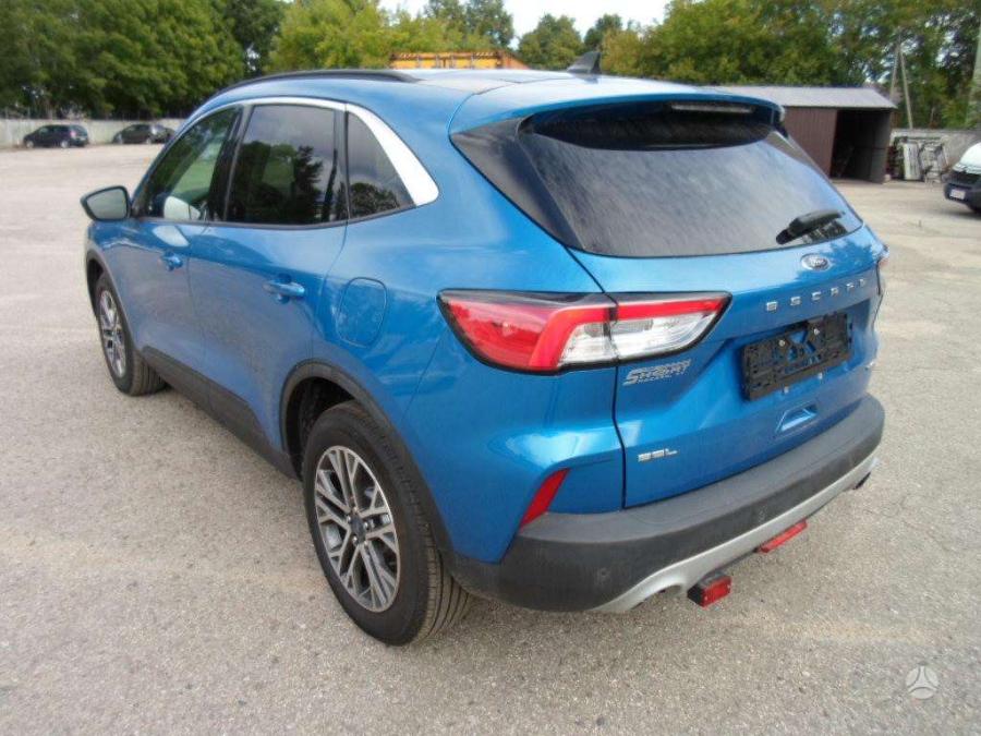 Blue Ford Kuga 2021 in Siauliai, with an engine capacity of 2.00 L and mileage of 65 thousand km for 16200 €, photo 11 on AUTOMOTO.COM.LV