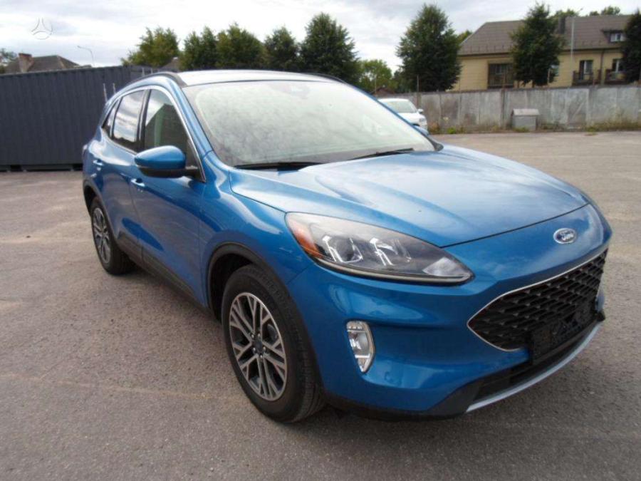 Blue Ford Kuga 2021 in Siauliai, with an engine capacity of 2.00 L and mileage of 65 thousand km for 16200 €, photo 18 on AUTOMOTO.COM.LV