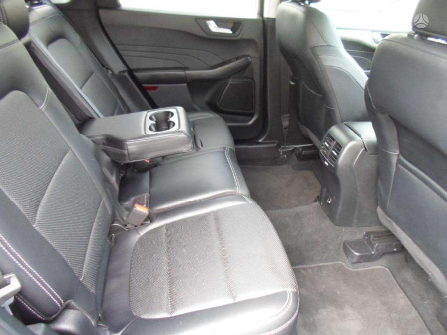 Blue Ford Kuga 2021 in Siauliai, with an engine capacity of 2.00 L and mileage of 65 thousand km for 16200 €, photo 30 on AUTOMOTO.COM.LV
