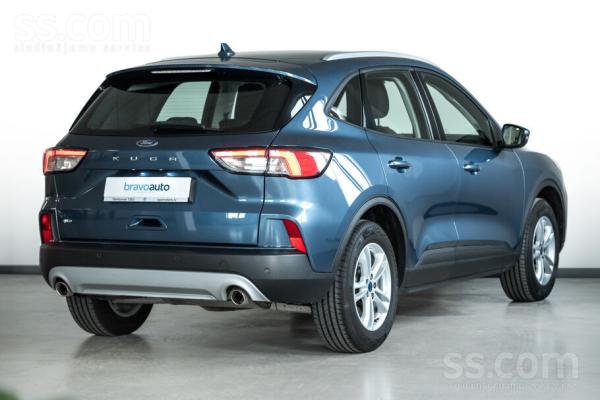 Zils Ford Kuga 2021 Rīga, ar dzinēja tilpumu 2.00 L un nobraukumu 70 tūkst. km par 16990 €, foto 4 vietnē AUTOMOTO.COM.LV