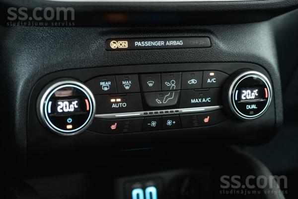 Zils Ford Kuga 2021 Rīga, ar dzinēja tilpumu 2.00 L un nobraukumu 70 tūkst. km par 16990 €, foto 9 vietnē AUTOMOTO.COM.LV