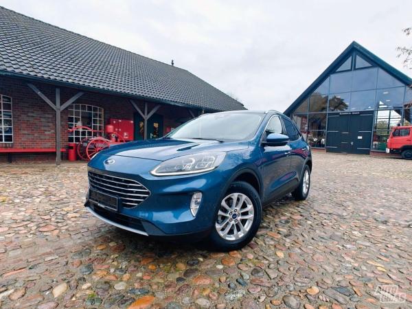 Zils Ford Kuga 2022 Kauņa, ar dzinēja tilpumu 2.50 L un nobraukumu 24 tūkst. km par 26519 €, foto 1 vietnē AUTOMOTO.COM.LV