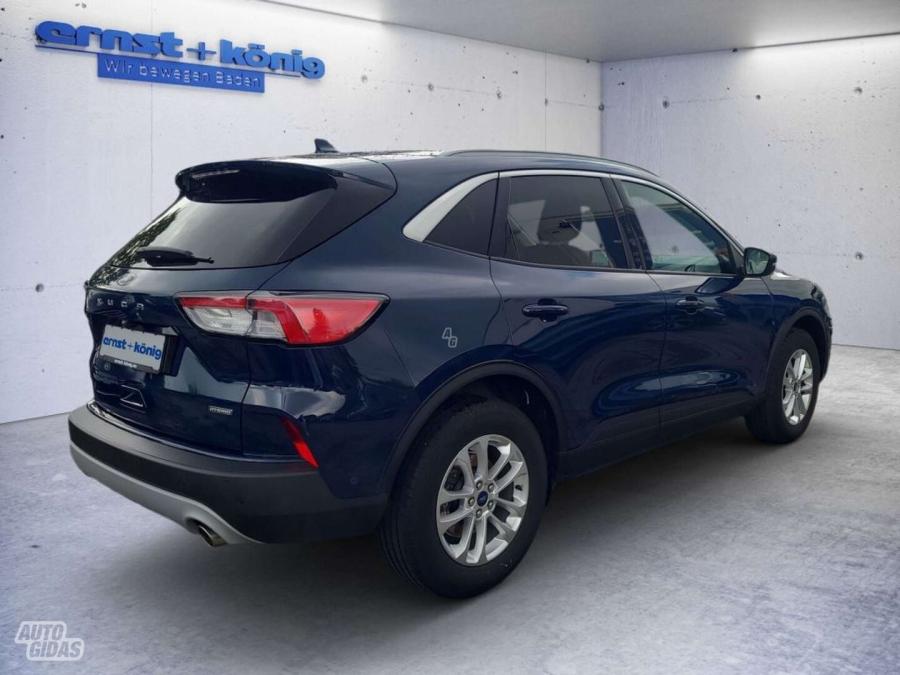 Blue Ford Kuga 2022 in Kaunas, with an engine capacity of 2.50 L and mileage of 65 thousand km for 28034 €, photo 3 on AUTOMOTO.COM.LV