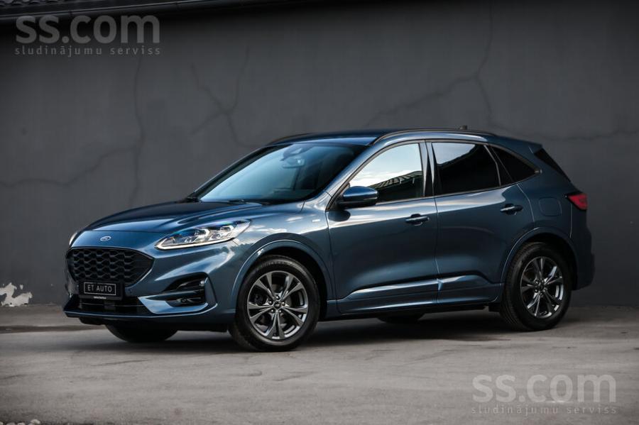 Blue Ford Kuga 2022 in Jelgava, with an engine capacity of 1.50 L and mileage of 178 thousand km for 15000 €, photo 1 on AUTOMOTO.COM.LV