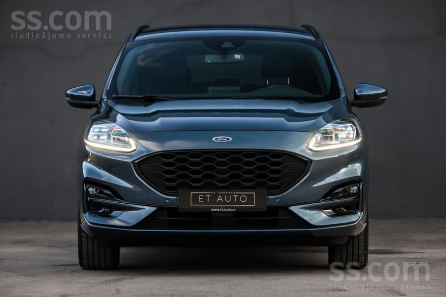 Blue Ford Kuga 2022 in Jelgava, with an engine capacity of 1.50 L and mileage of 178 thousand km for 15000 €, photo 4 on AUTOMOTO.COM.LV