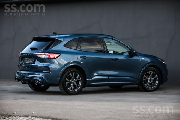 Blue Ford Kuga 2022 in Jelgava, with an engine capacity of 1.50 L and mileage of 178 thousand km for 15000 €, photo 6 on AUTOMOTO.COM.LV
