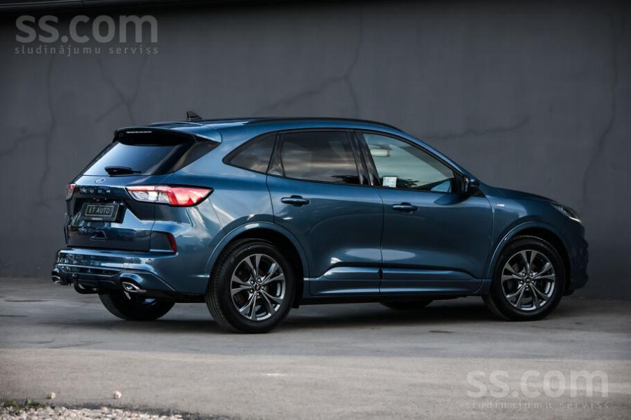 Blue Ford Kuga 2022 in Jelgava, with an engine capacity of 1.50 L and mileage of 178 thousand km for 15000 €, photo 7 on AUTOMOTO.COM.LV