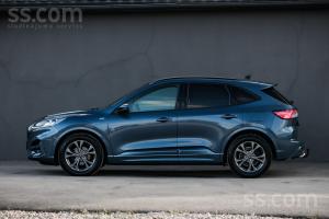 Blue Ford Kuga 2022 in Jelgava, with an engine capacity of 1.50 L and mileage of 178 thousand km for 15000 €, photo 12 on AUTOMOTO.COM.LV