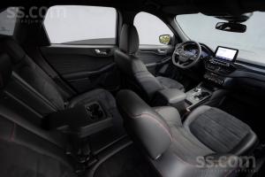 Blue Ford Kuga 2022 in Jelgava, with an engine capacity of 1.50 L and mileage of 178 thousand km for 15000 €, photo 17 on AUTOMOTO.COM.LV