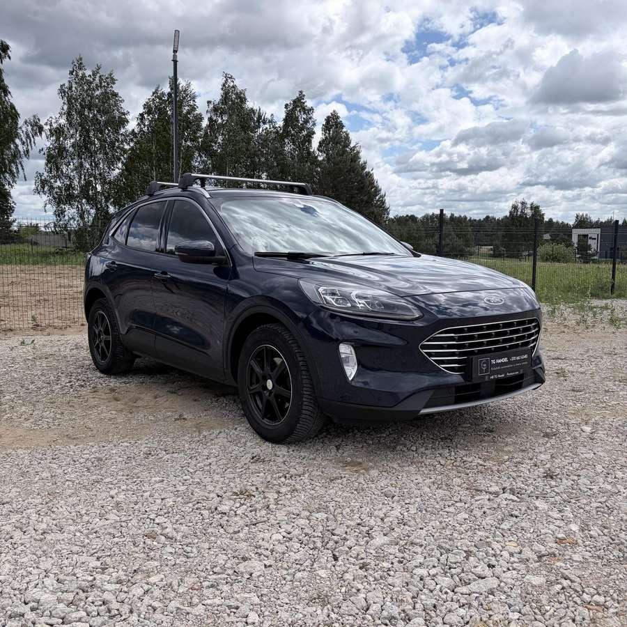 Blue Ford Kuga 2022 in Vilnius, with an engine capacity of 1.50 L and mileage of 175 thousand km for 13500 €, photo 3 on AUTOMOTO.COM.LV