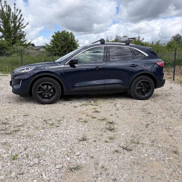 Zils Ford Kuga 2022 Viļņa, ar dzinēja tilpumu 1.50 L un nobraukumu 175 tūkst. km par 13500 €, foto 4 vietnē AUTOMOTO.COM.LV
