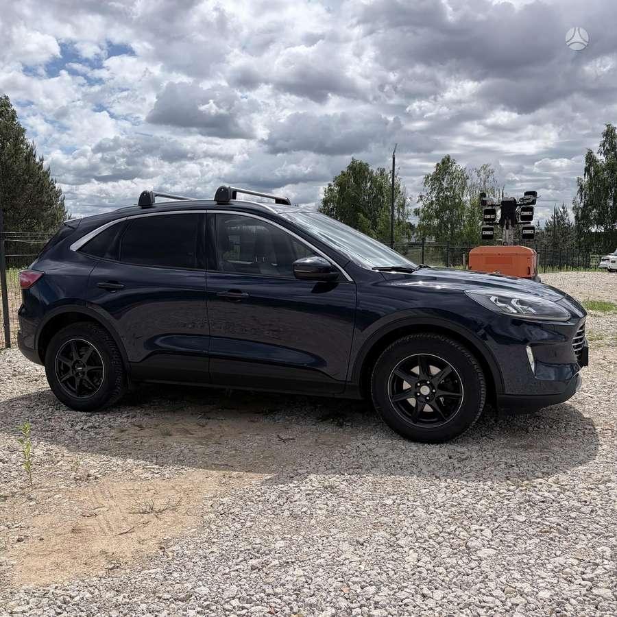 Blue Ford Kuga 2022 in Vilnius, with an engine capacity of 1.50 L and mileage of 175 thousand km for 13500 €, photo 6 on AUTOMOTO.COM.LV